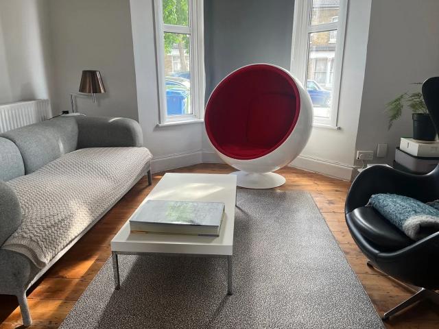 Room at Crawthew Grove, Greater London