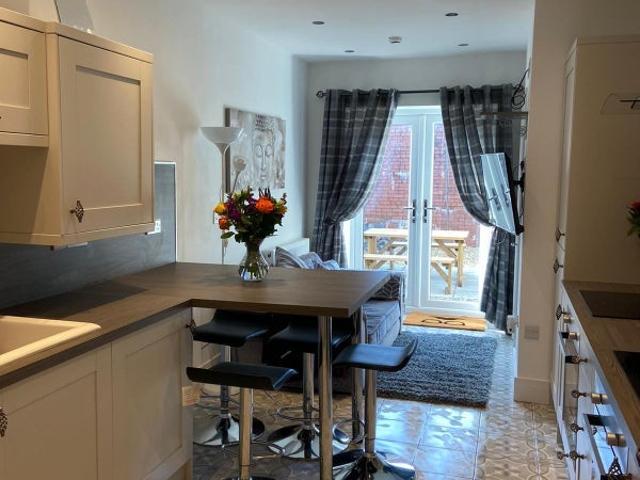 Room at Crawshay Street, Cardiff