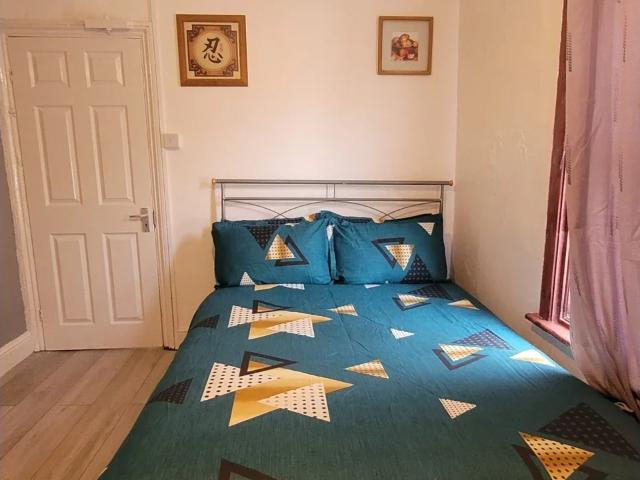 Room at Craydene Road, Greater London