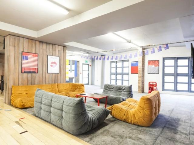 Room at Creek Road, Greater London