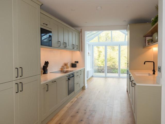 Room at Crescent Road, Greater London