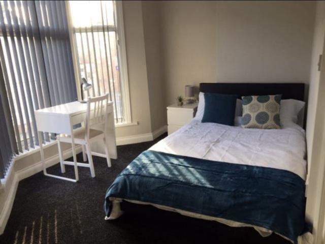 Room at Crescent Road, Middlesbrough