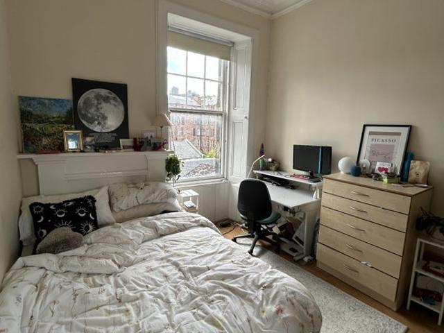 Room at Cresswell Street, Glasgow
