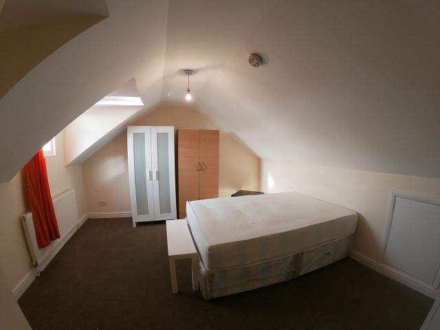 Room at Cricklewood Broadway, Greater London