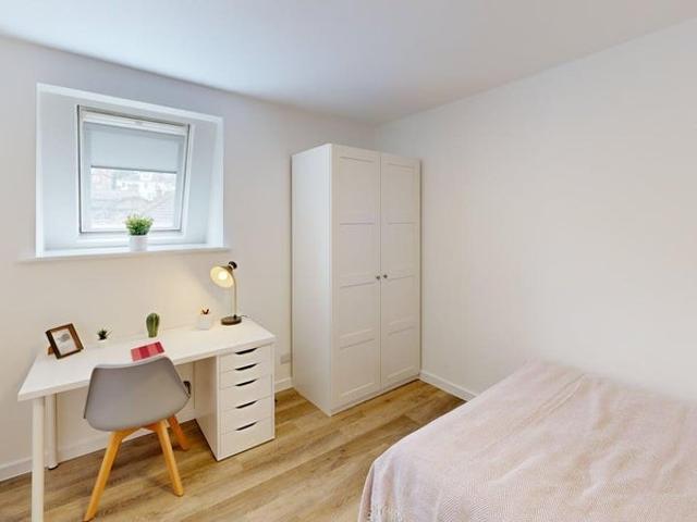 Apartment at Cromwell Road, Bristol