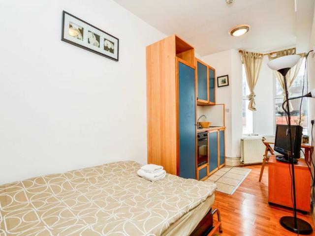 Room at Cromwell Road, Greater London
