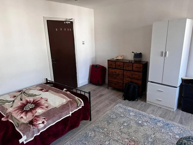 Room at Cromwell Road, Greater London