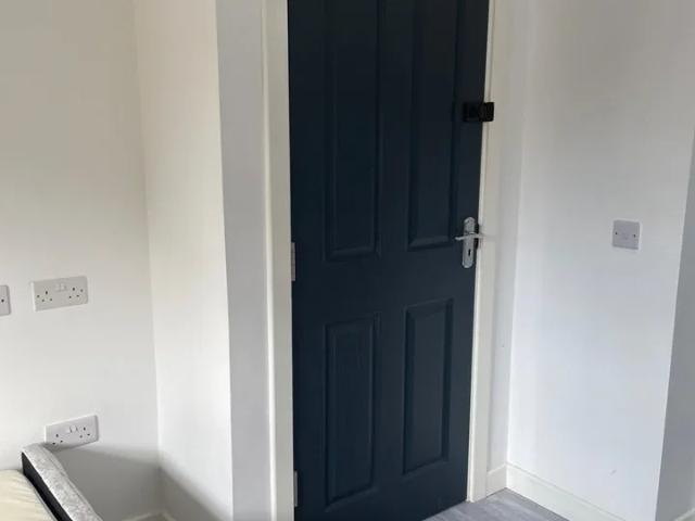 Room at Cromwell Road, Greater London