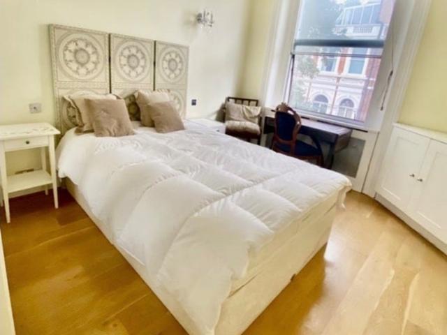 Room at Cromwell Road, Greater London