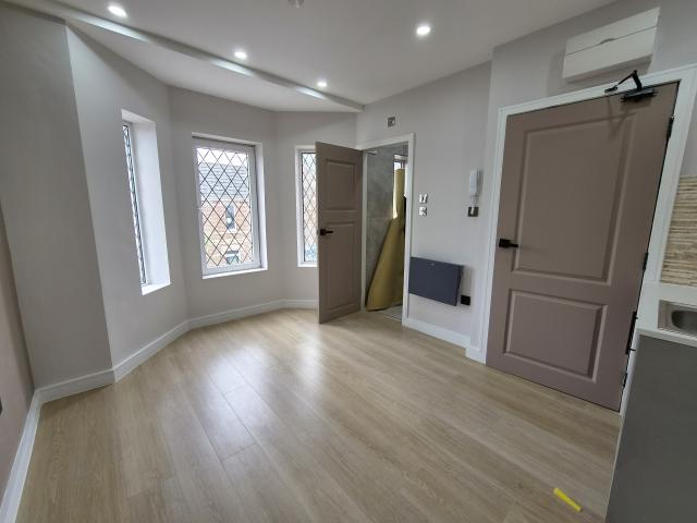 Room at Cromwell Road, Poole