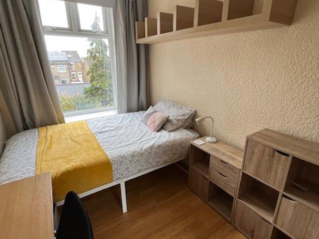 Room at Cromwell Street, Sheffield