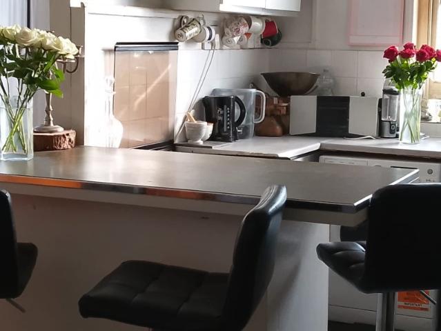 Room at Cromer Street, Greater London