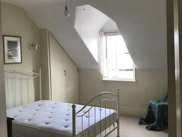 Room at Cromford Road, Greater London