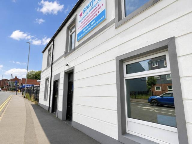 Room at Crompton Street, Chadderton
