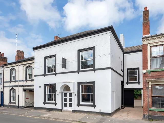 Room at Crompton Street, Derby