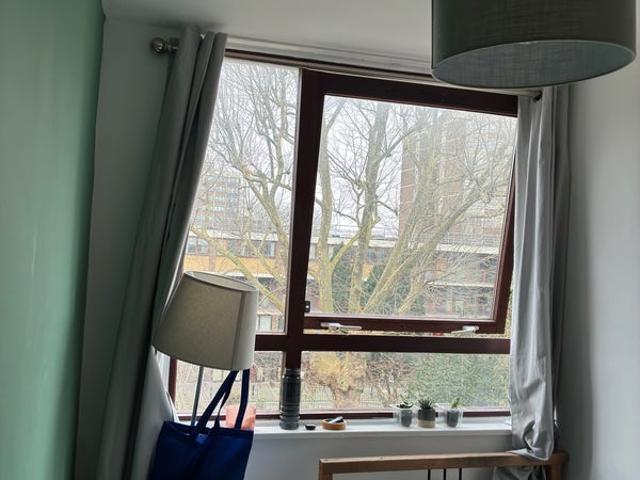 Room at Crondall Street, Greater London