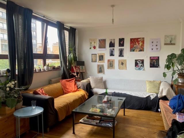 Room at Crondall Street, Greater London