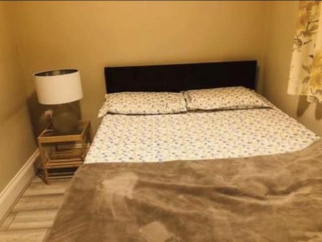 Room at Crocketts Lane, Sandwell