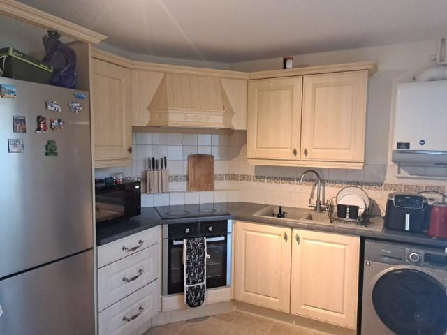 Room at Cropton Crescent, Nottingham