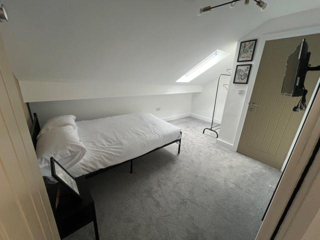 Room at Crosby Street, Derby