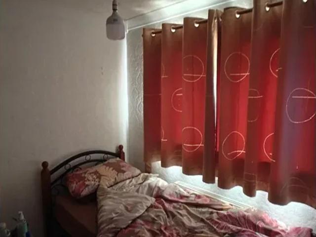 Room at Cross Road, Greater London