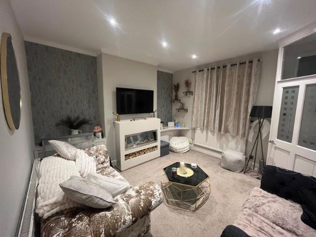 Room at Cross Street, Burnley