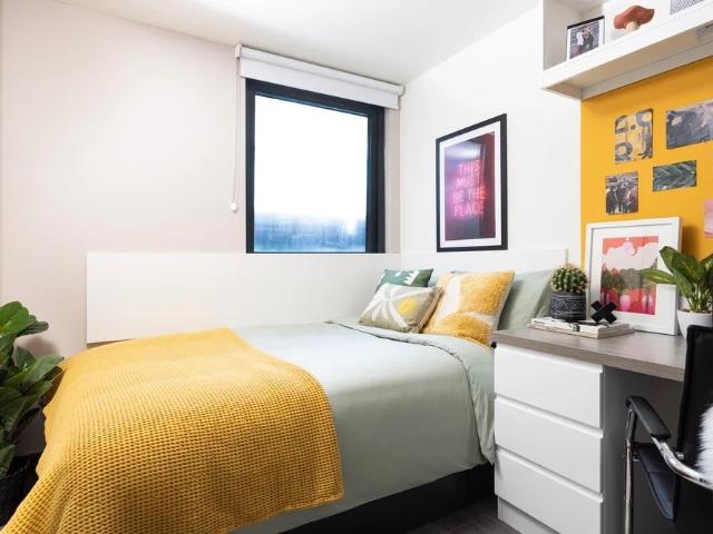 Room at Cross Smithfield, Sheffield