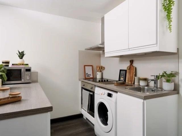 Room at Cross Smithfield, Sheffield