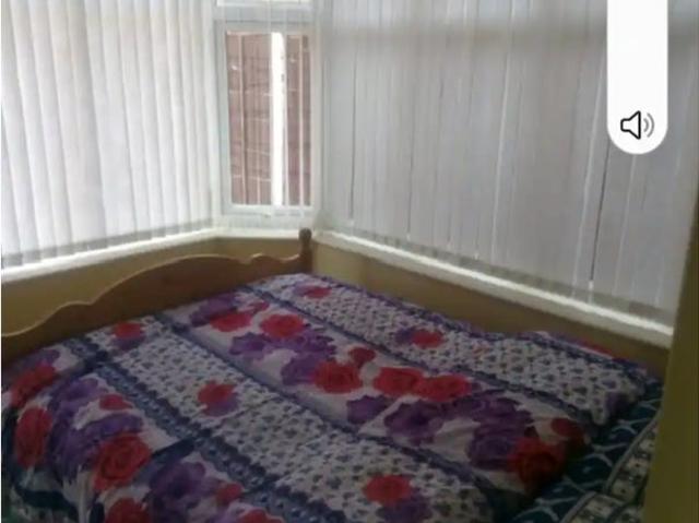 Room at Crosslee Road, Manchester