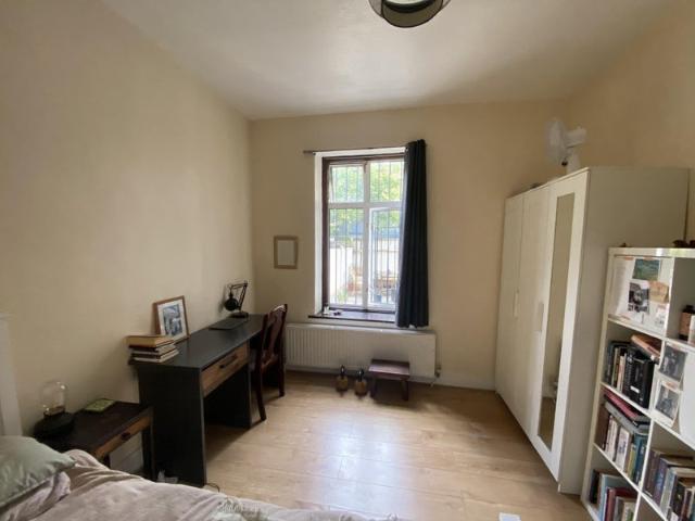 Room at Crossway, Greater London