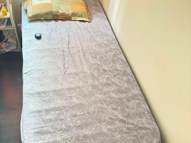 Room at Crowder Street, Greater London