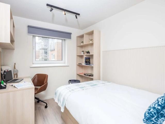 Room at Crown Station Place, Liverpool