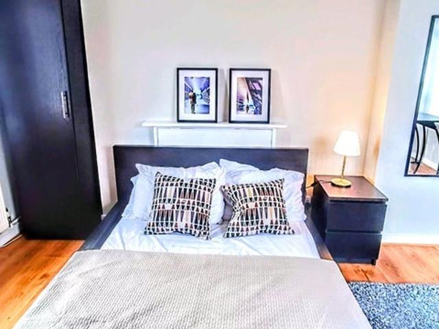 Room at Crowndale Court, Greater London