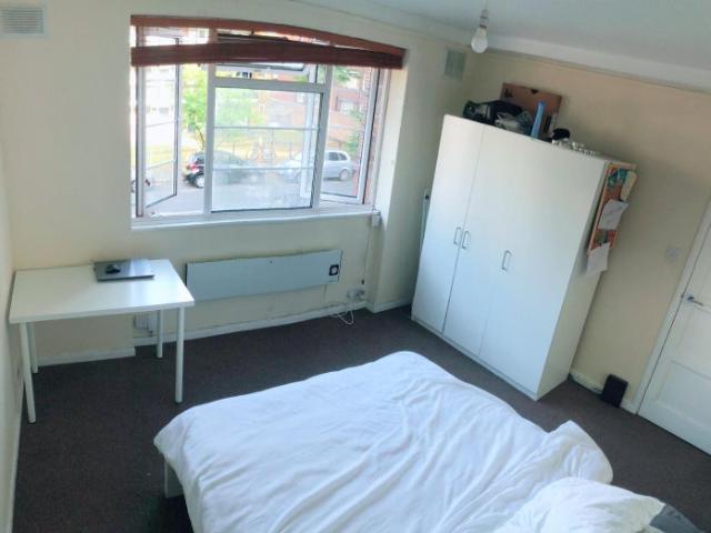 Room at Crownstone Road, Greater London
