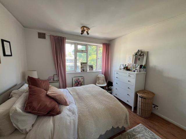 Room at Crownstone Road, Greater London