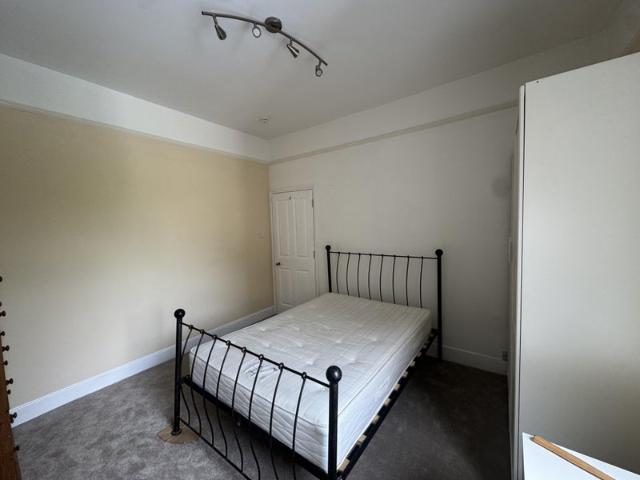 Room at Croxted Road, Greater London