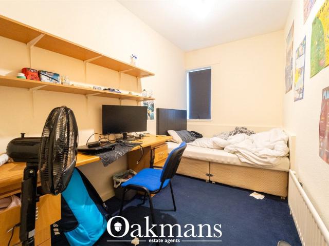 Room at Croydon Road, Birmingham