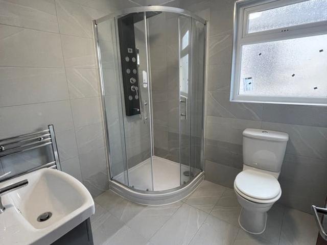 Room at Crwys Road, Cardiff
