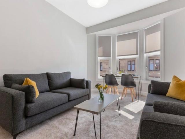 Room at Dumbarton Road, Glasgow
