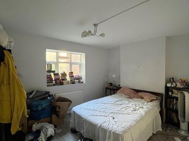 Room at Dunn Street, Greater London