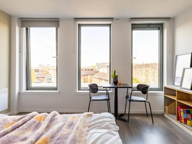 Room at Dunaskin Street, Glasgow