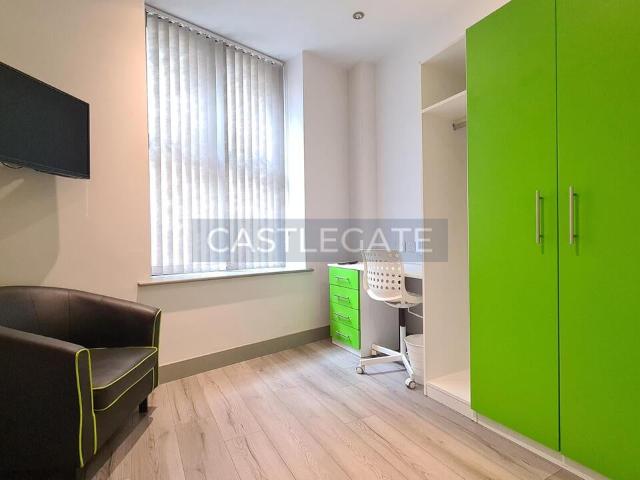 Room at Dundas Street, Kirklees
