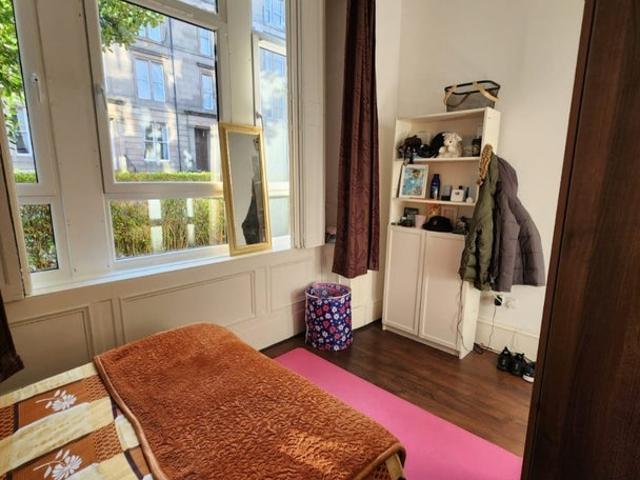 Room at Dunearn Street, Glasgow