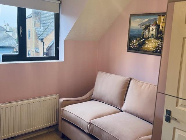Room at Dunedin Gardens, Ferndown