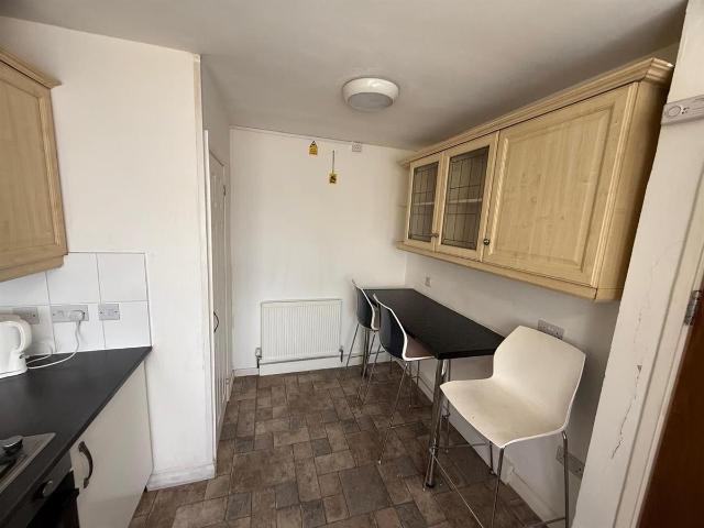 Room at Dunedin Way, Greater London