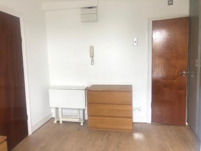 Room at Dunlace Road, Greater London