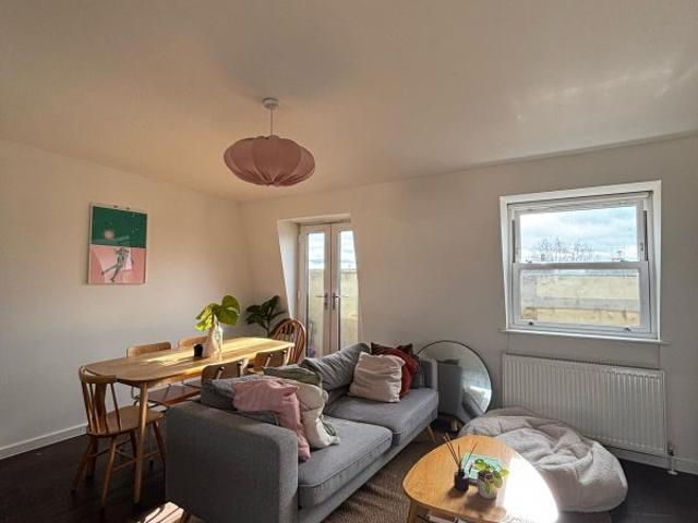 Room at Dunlace Road, Greater London