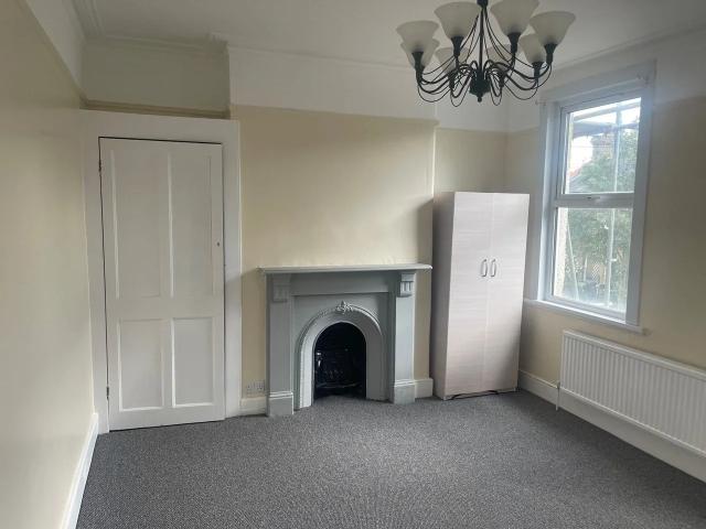 Room at Dunton Road, Greater London