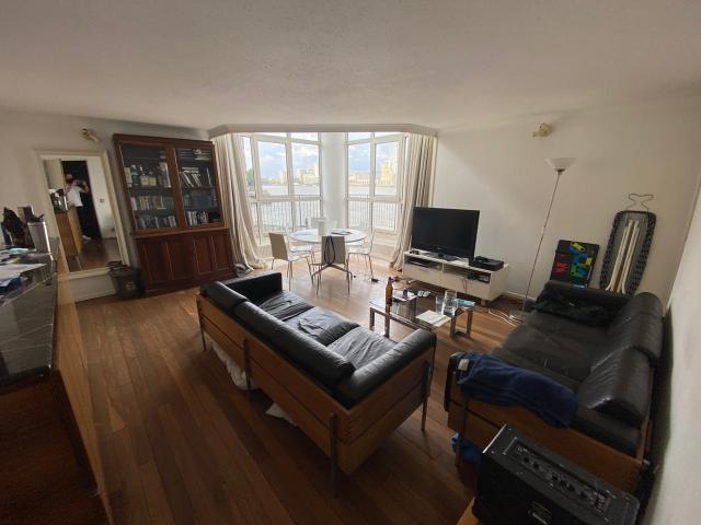 Room at Durand's Wharf, Greater London