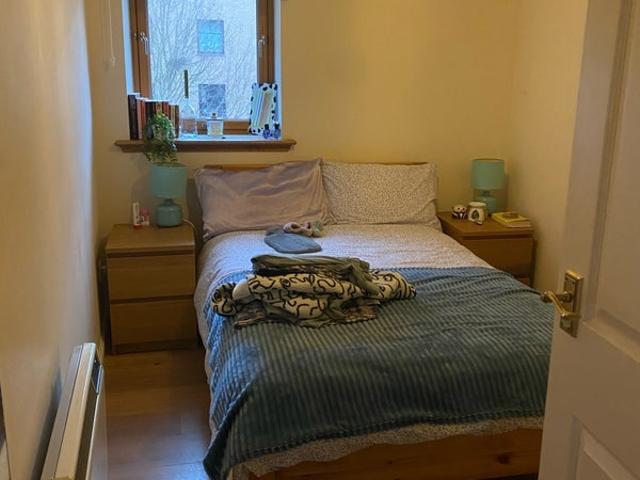 Room at Dyer's Lane, Glasgow